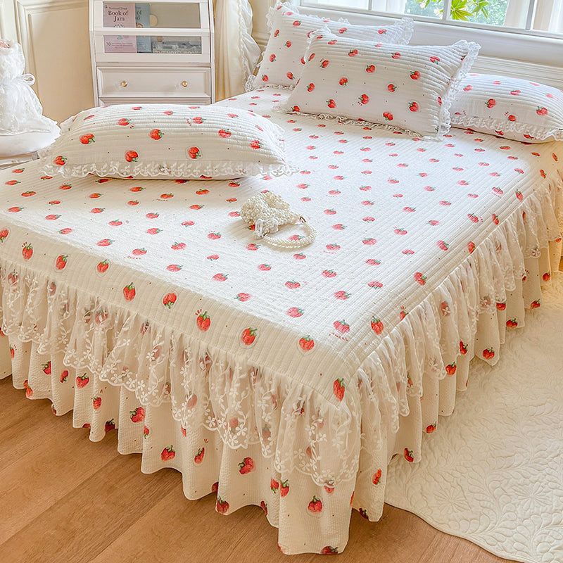 Romantic Lace Trimmed Quilted Bed Skirt